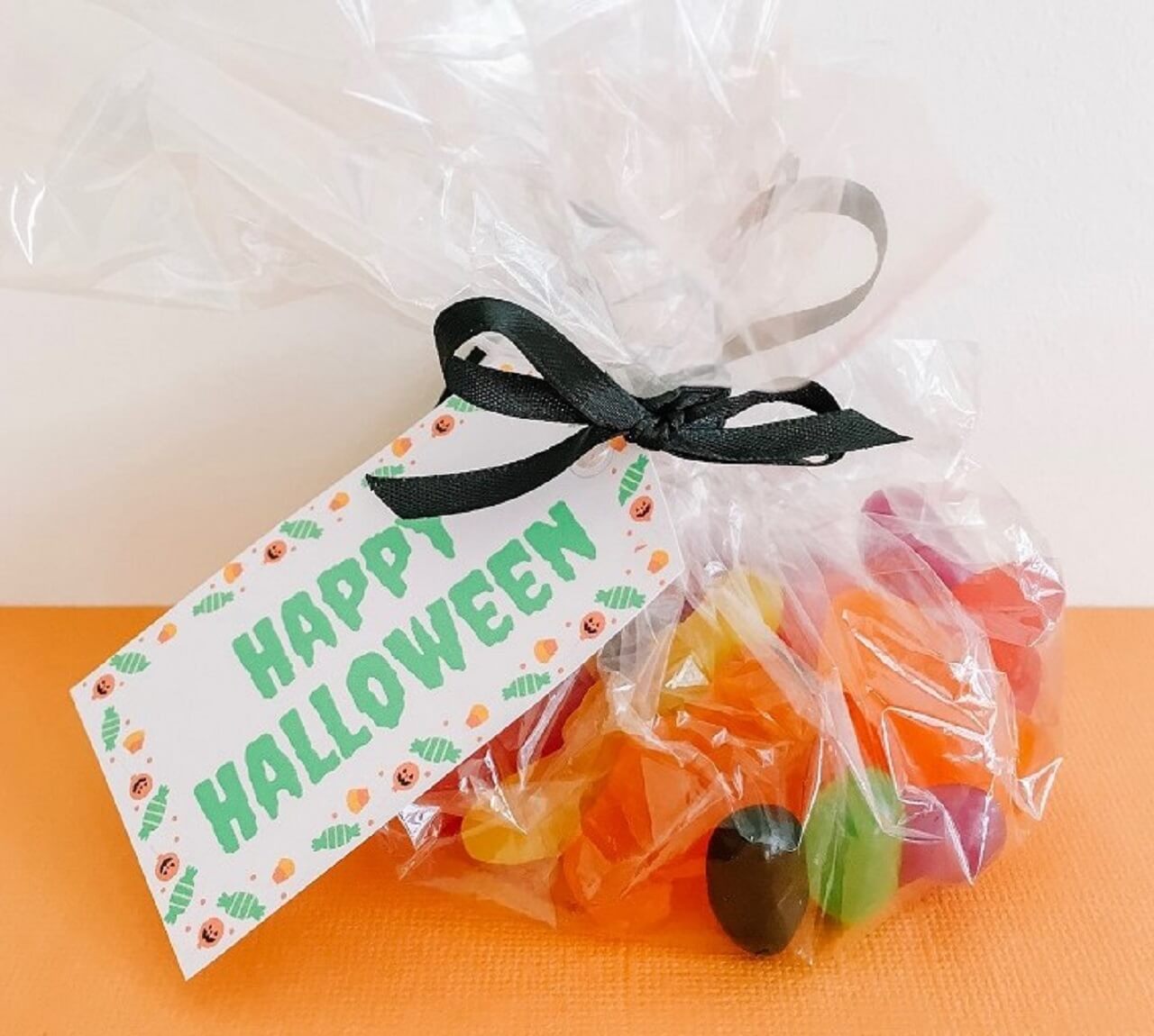 Halloween Gift Tags for you to print at home - Organised Chic
